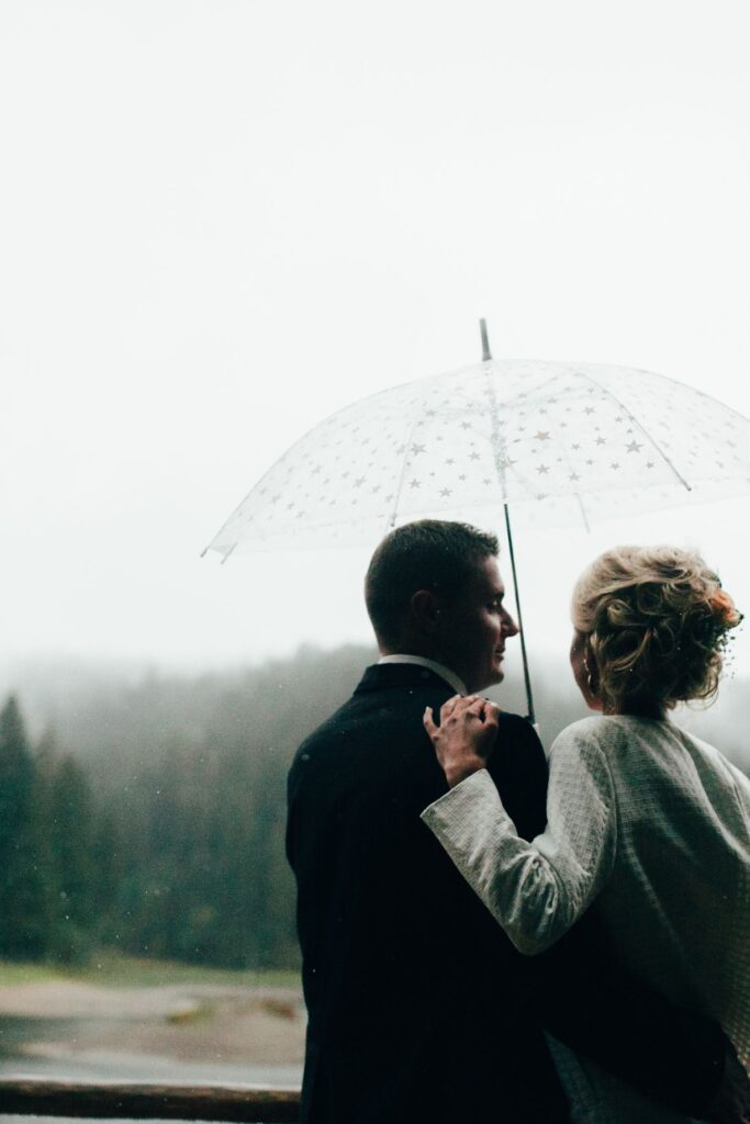 6 Outdoor Wedding Rain Plan Ideas to Save the Day