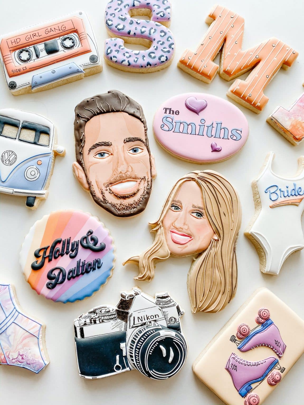 13 Custom Cookies Accounts to Follow