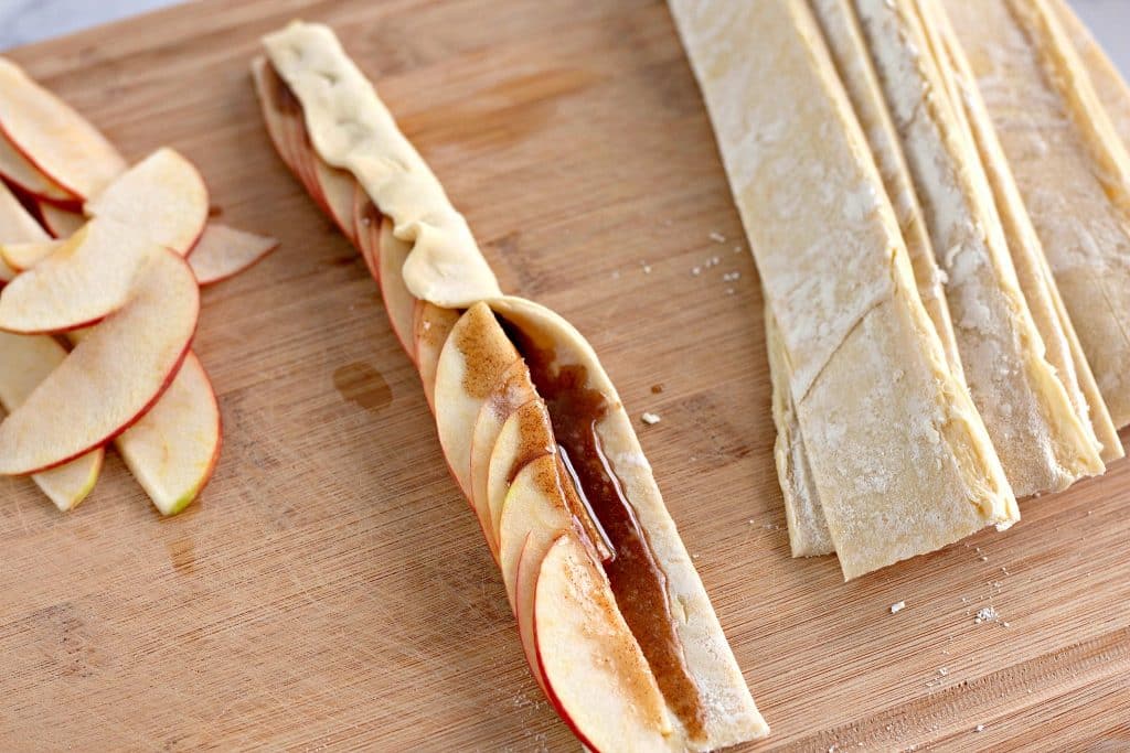 How to Make Apple Pie Roses With an Easy Recipe You'll Love