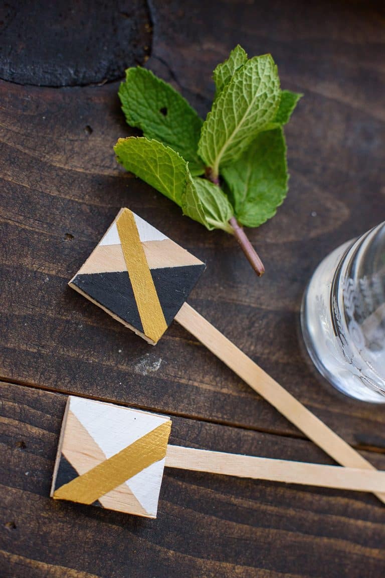 Make These Adorable DIY Drink Stirrers for a Themed Big Day - HCB
