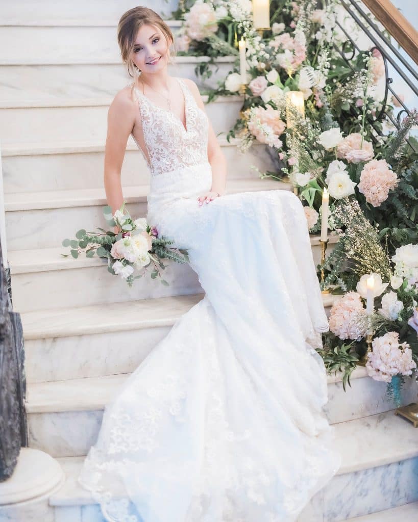 How to Give a Classic Romantic Wedding Theme an Easy Upgrade