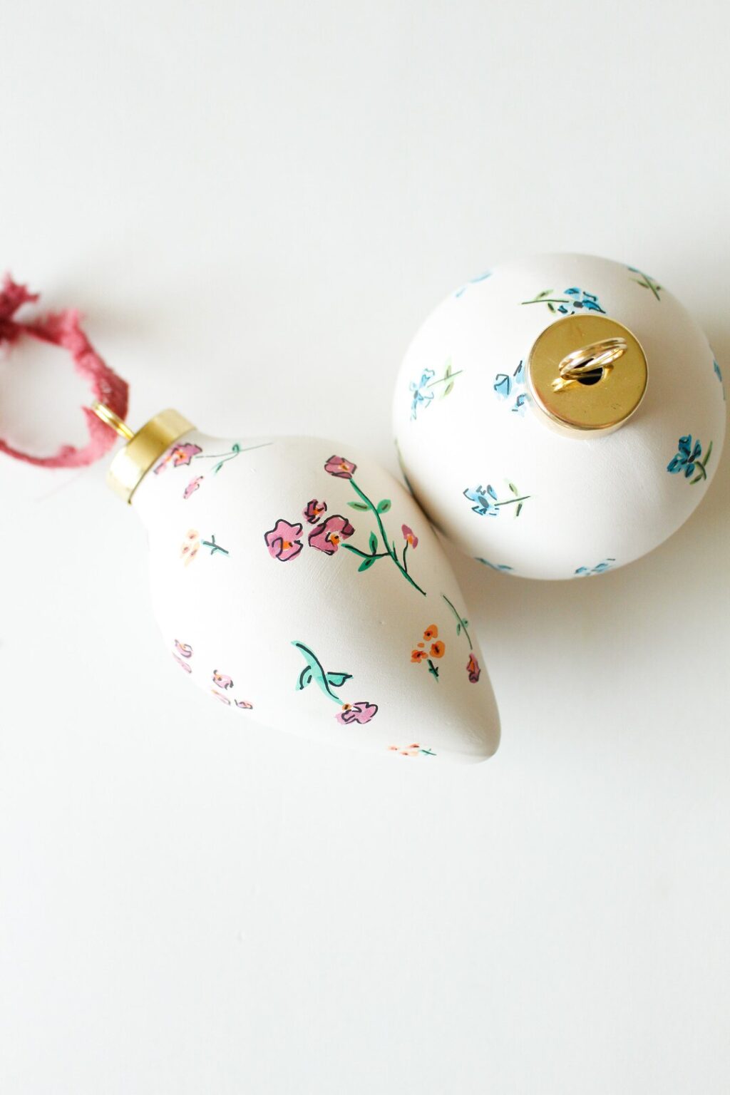 10 Absolutely Adorable Handmade Etsy Christmas Ornaments
